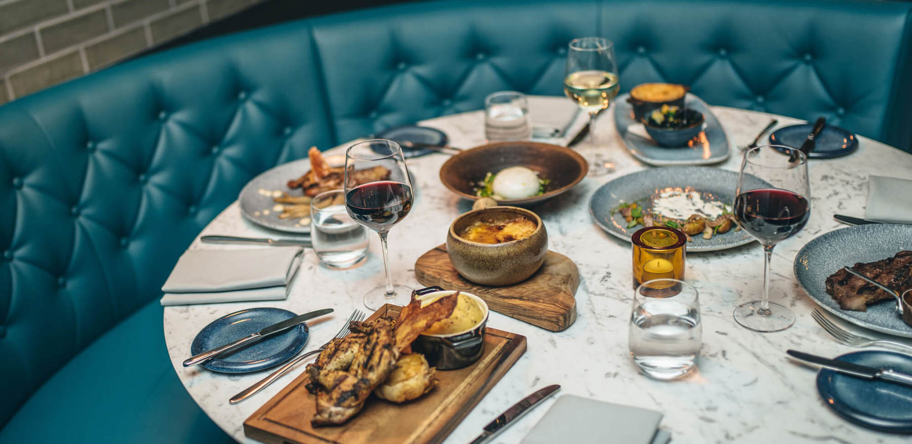 The Lampery: Exquisite Restaurant Near Tower of London | Apex Hotels